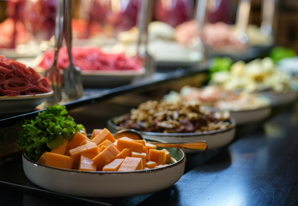 Spice Up Your Dining Experience with Themed Buffets on the Patio!